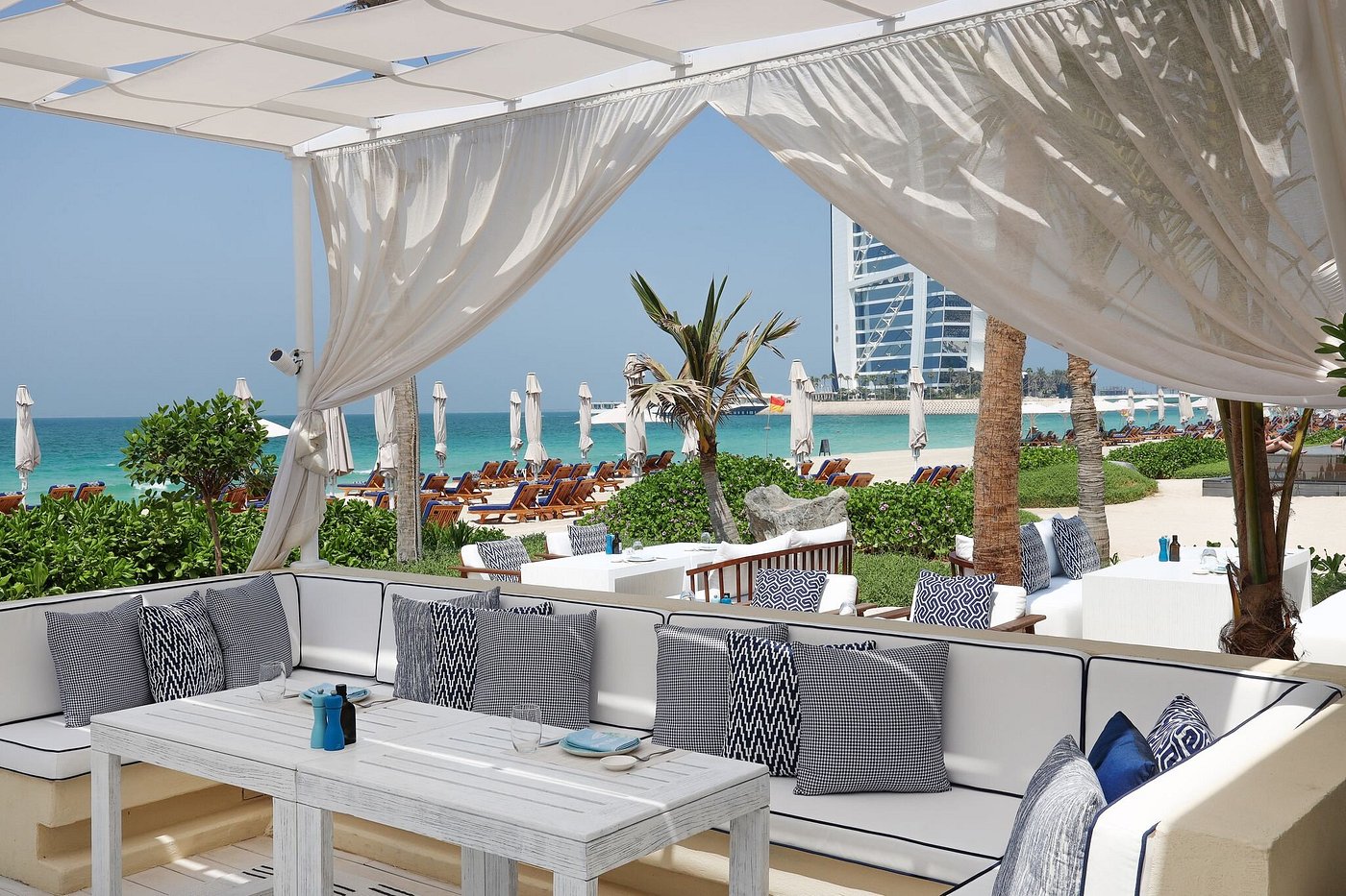 Shimmers Dubai Menu with Prices – A Must-Try Beachfront Experience